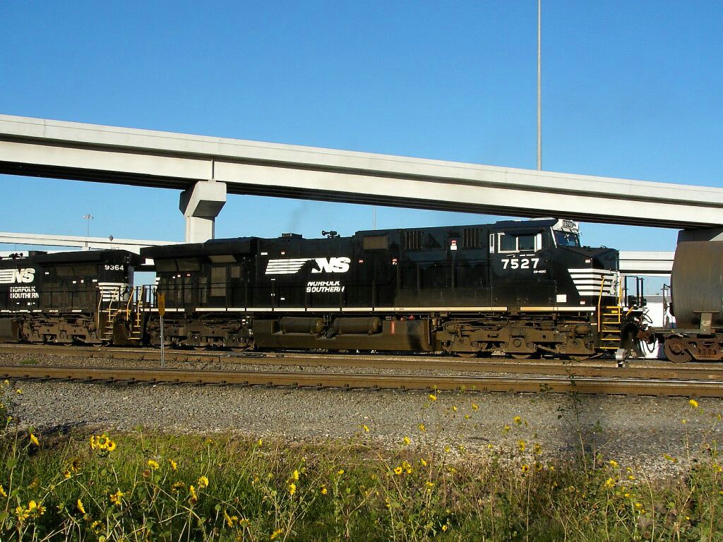 NS 7527